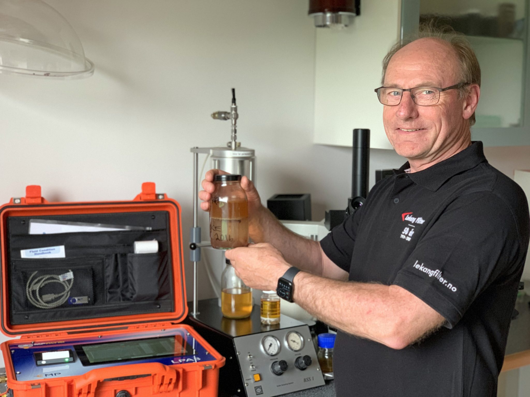 Oil Sampling - Lekang Group